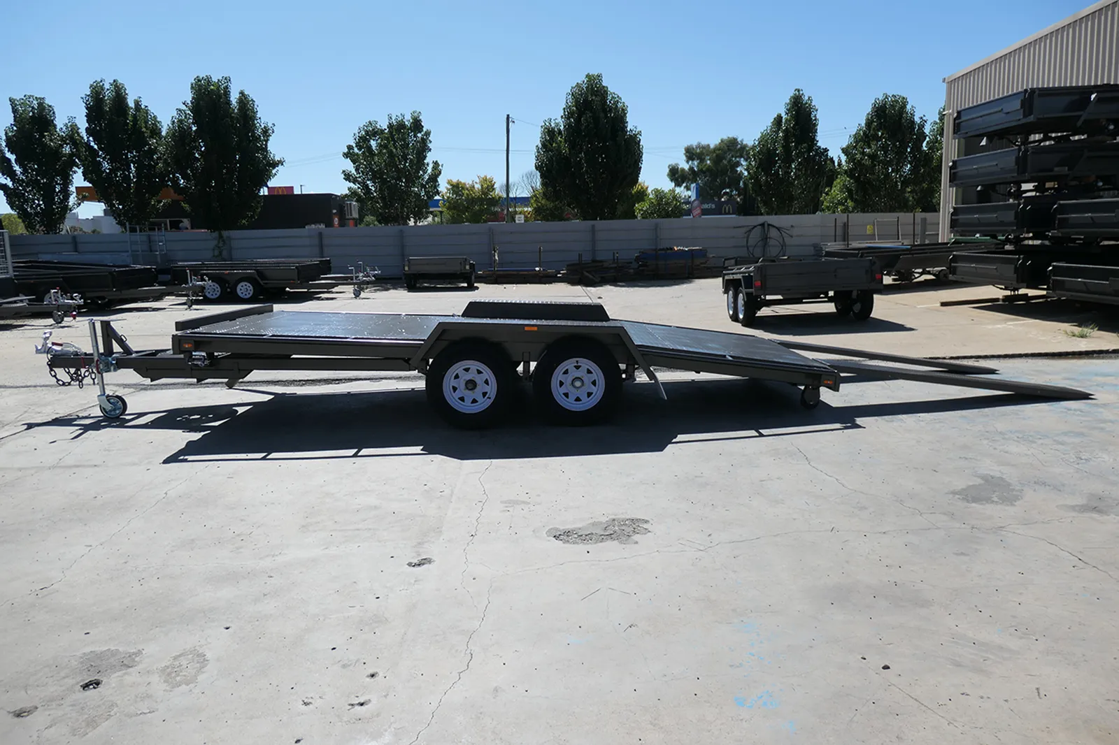 16x6'6 Semi Flat Beaver Tail Car Carrier Trailer with Manual Tilt for ...
